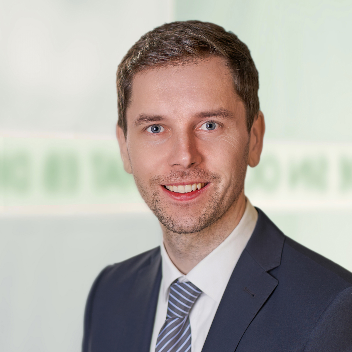 Contacts - Lightguide